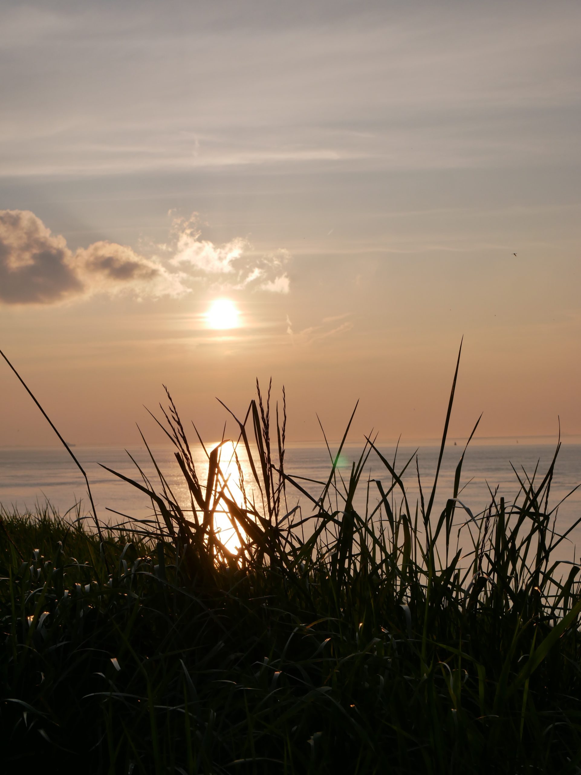 How To Avoid Golfer’s Tan (Tips & Tricks)